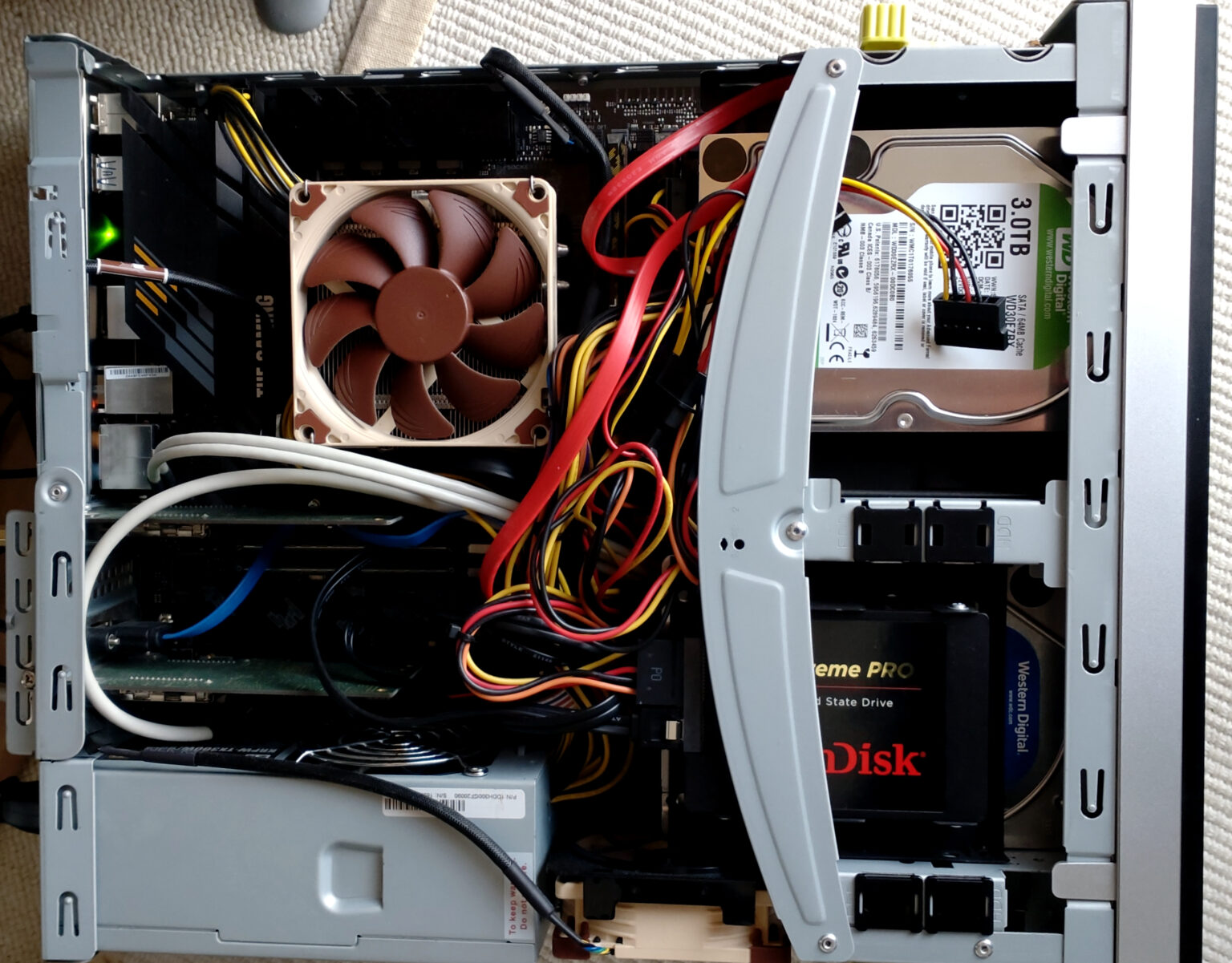 AMD「Ryzen 7 PRO 4750G」をINWIN IW-BL672 E Blackケースに入れて省スペースパソコンを自作してみた ...